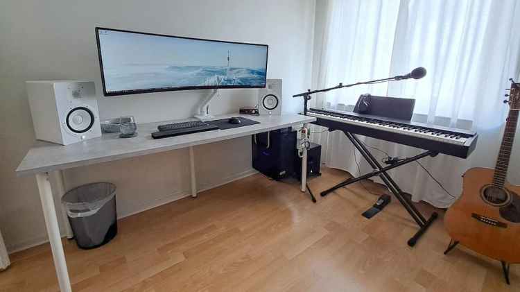 Top 9 best minimalist desk setups to inspire your own